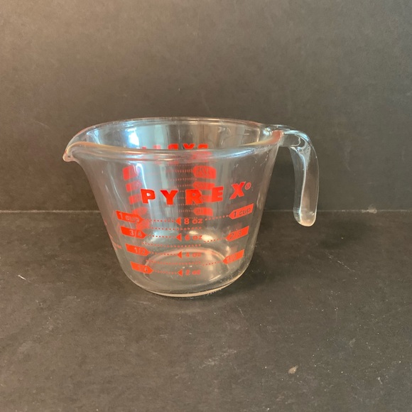 Pyrex | Kitchen | Vintage Pyrex Measuring Cup | Poshmark